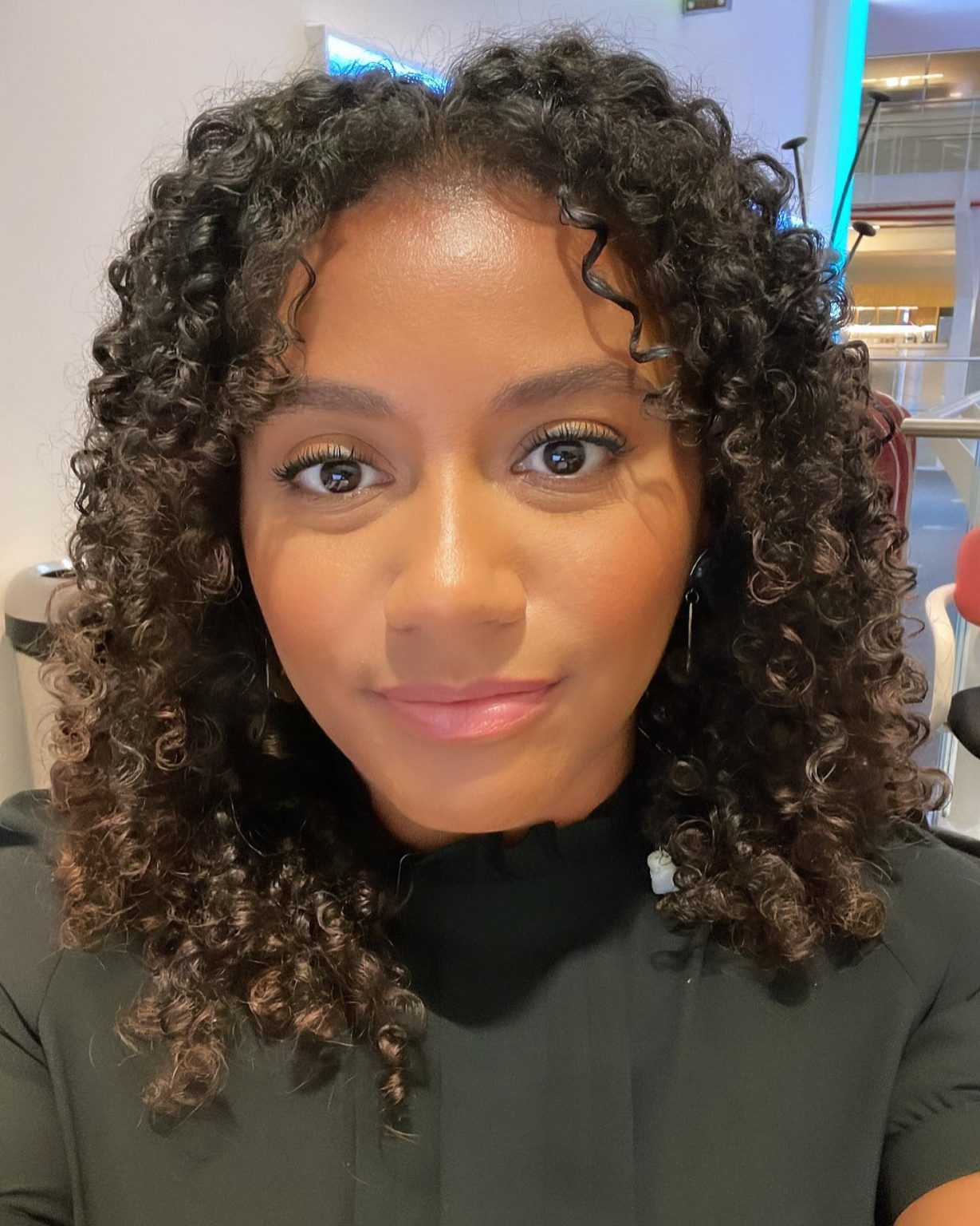 Mhari Aurora(Sky News) Biography, Age, Origin, Father, Husband, Net ...